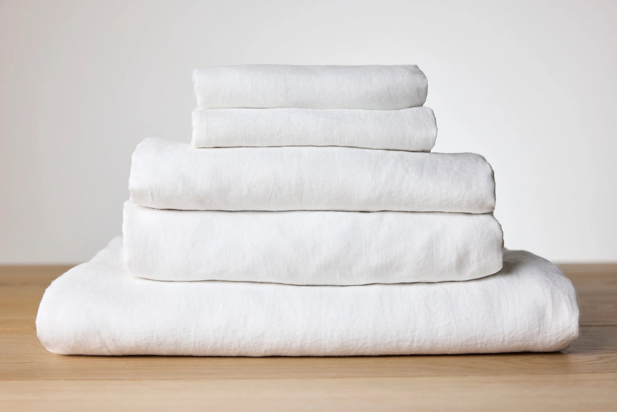 Isabella V. Finest French Linen Bedding – ISABELLA V.